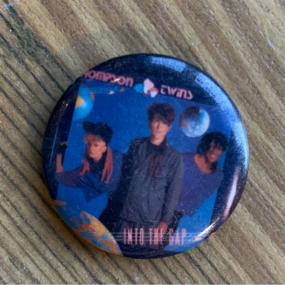 Vintage | Jewelry | Vintage Thompson Twins Pin Back Button | Poshmark